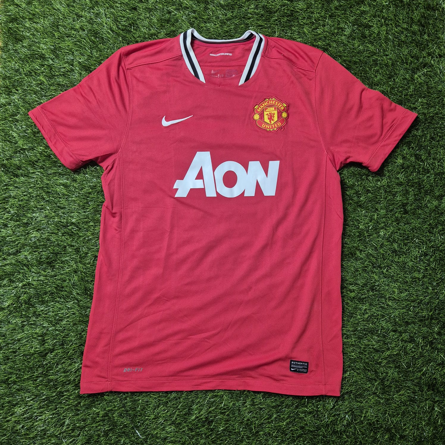 Manchester united 2011 home original with vidic nameset – The Kit Lockerrr